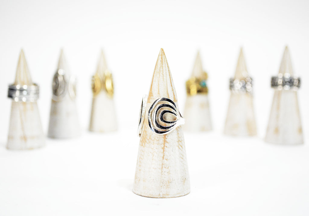 One_Size_Silver_Rings_for_Women_05_1024x1024.jpg?v=1611697405